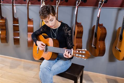 why do guitar strings go sharp and how to fix it