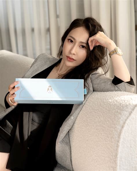 Yuyu闆娘 唐妃燕主理人 每天一碗燕窩 治癒年齡焦慮 過了“耳聽愛情，清水洗臉“的年紀萬物皆陪襯 唯你最珍惜～ 為了健康記得多愛自己