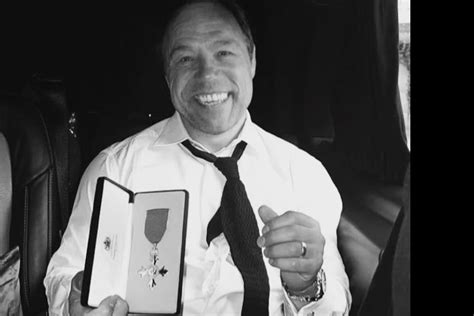 For You Mum Stephen Graham Dedicates OBE To Late Mother