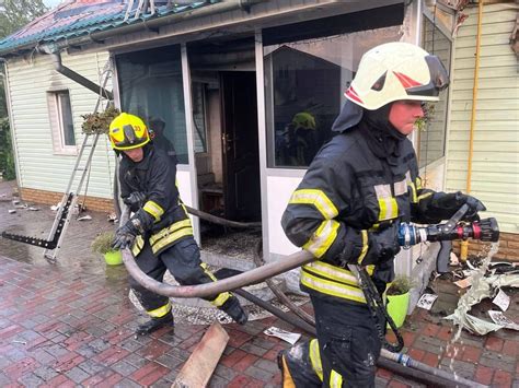 Обломки на кладбище пожары и разрушения последствия атаки на Киевщине Украинская правда