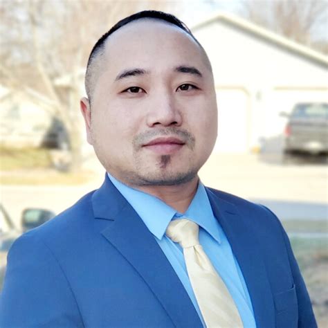 Say Thao Real Estate Agent In Appleton Wi