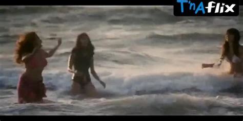 Kiran Rathod Bikini Scene In Winner Tnaflix Com