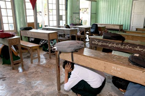 စစ်တွေမြို့၌ ငလျင်ဘေးသဏ္ဍာန်တူ ဇာတ်တိုက်လေ့ကျင့် Myanmar Digital News