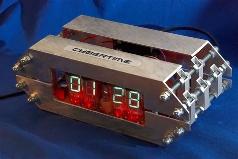 Radiotech modding labs: Ламповые часы Cybertime