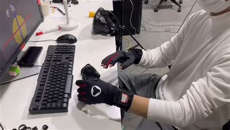New Process About Mocap Gloves Achieved Position Tracking With Htc