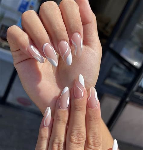 White Acrylic Nails White Acrylic Nails Almond Acrylic Nails Designs