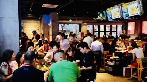 全新升级！全国首家珮姐重庆火锅特许加盟店落地深圳来福士 Qandget 新奇网