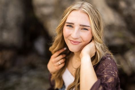 Cda Senior Photographer Kenedie Witherows Senior Photos — Looyenga
