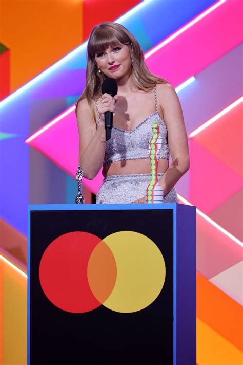 Taylor Swift Stuns At The Brit Awards 2021 135 Photos Pinayflixx