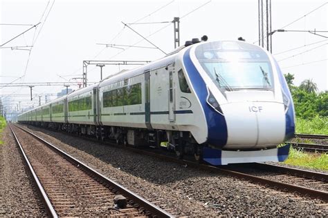 Vande Bharat Train గుడ్ న్యూస్ ఏపీకి వందే భారత్ ఎక్స్‌ప్రెస్ రైలు