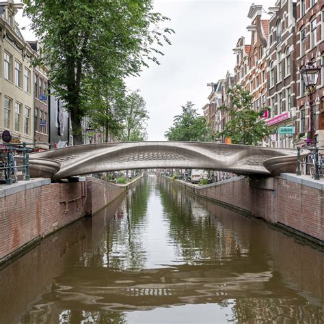 Robots Complete Span Of 3d Printed Bridge For Amsterdam Canal