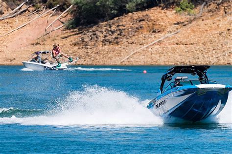 Jd Webb Usa Waves Sky Wakeboard Photo Background And Picture For Free Download Pngtree