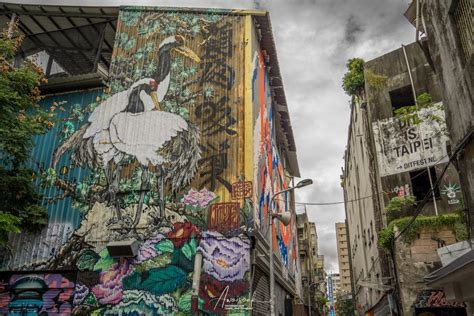 Graffiti In Taipei Awoisoak