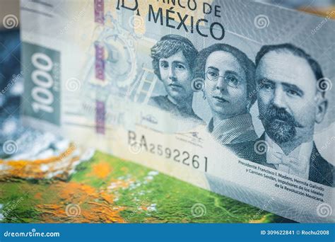 Mexico Money 1000 Mexican Pesos Banknote Against The Background Of The