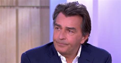 Je Suis Désolé Cest Terrible Yannick Alléno Très ému Dans C à Vous En évoquant Le Décès