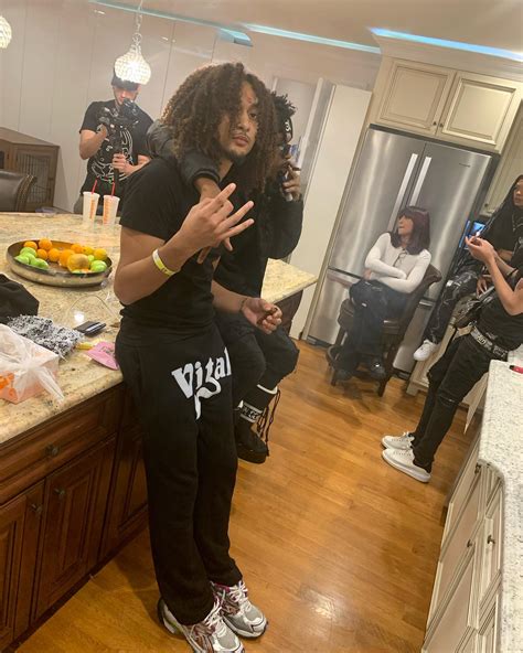 Bustedcuttin 🧫4evacuttin Ceo ♾🔪💕 Mizzay • Instagram Photos And Videos