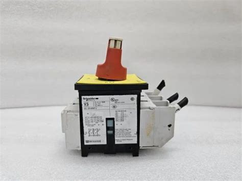 Schneider Electric Iec En 60947 3 Disconnect Switch At ₹ 1000 Piece Bhavnagar Id 2855867623262