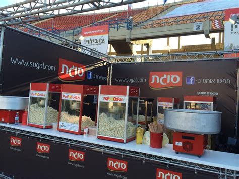 תמונות מאירועי שערות סבתא מֵהמֵה דוכני מזון