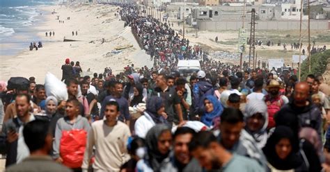 إصابات في صفوف نازحين حاولوا العودة من جنوب قطاع غزة إلى