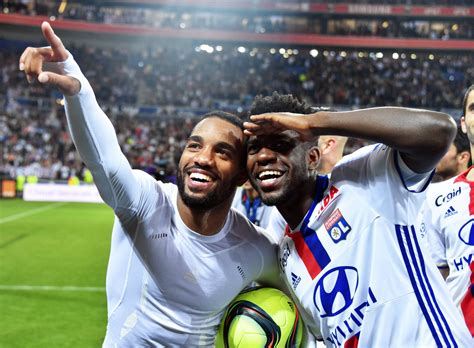 Rhône Un Retour De Lacazette Et Umtiti à Lyon Cest Une Possibilité