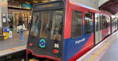 Dlr Electrical Fault Cuts Off City Airport From Central London With