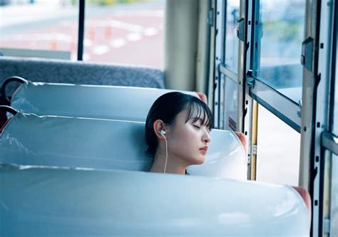 乃木坂46・遠藤さくら1st写真集、裏表紙4種類公開 あどけない表情から大人っぽい雰囲気まで エンタメ ニュース ｜クランクイン！