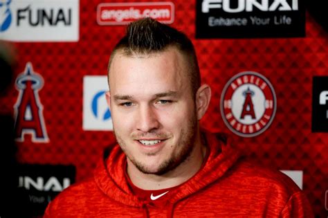 Mike Trout Los Angeles Angels Agree On 12 Year 430 Million Contract