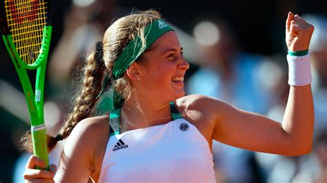 French Open 2017 Jelena Ostapenko To Meet Simona Halep In Roland