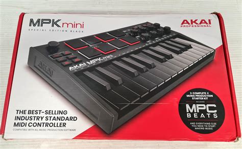 Lot An Akai MPK Mini Midi Controller