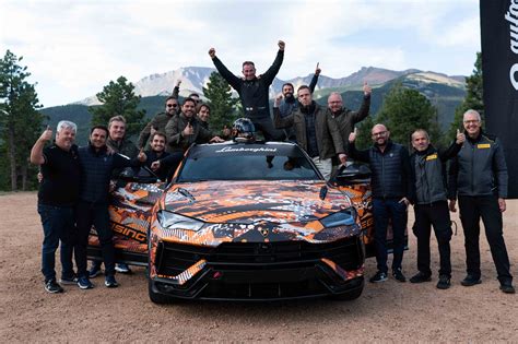 新型lamborghini Urus發佈之前，先創下了派克峰最速量產suv紀錄 Carstuff 人車事