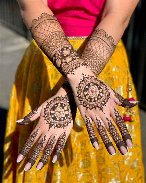 70 Gorgeous Back Hand Mehndi Designs That Stole Our Hearts Pyaari