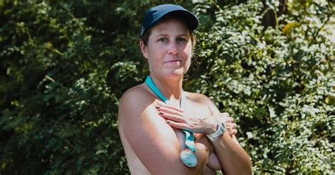 In A Naked Pandemic Race You Can Leave Your Hat On Published Racing Naked Running Race