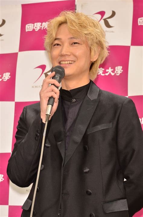 綾野剛「やばいですね」、サプライズ発表にタジタジ 主演作が映画祭に出品決定 映画 ニュース ｜クランクイン！