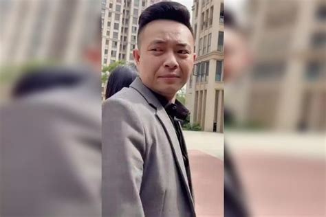 妹妹有困难走投无路找我借钱，老婆不同意，我这样做对吗