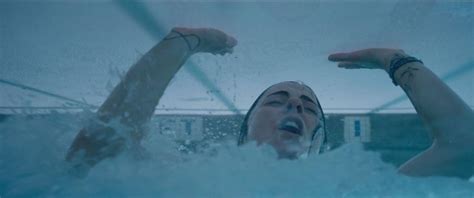 12 Feet Deep Gefangen Im Wasser 2017