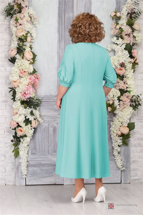 Нарядное платье с расширенной к низу юбкой смотрится женственно и элегантно Весьма необычно