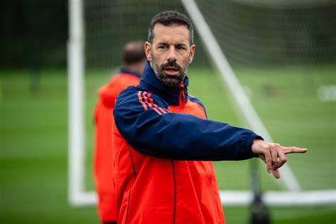 What Manchester United Players Really Think Of Intense Ruud Van