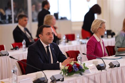ირაკლი ღარიბაშვილი პრაღაში ევროკავშირის მიერ ინიცირებულ ევროპული პოლიტიკური გაერთიანების პირველ