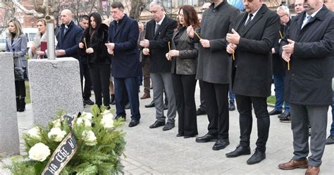 Parastosom i polaganjem venaca u Severnoj Mitrovici obeleženo godina