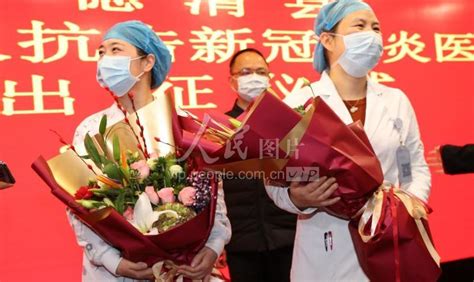 浙江德清：白衣战士 驰援武汉 人民图片网