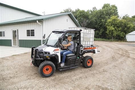 Bobcat Offers New 3400 And 3400xl Utility Vehicles In 2015 Compact