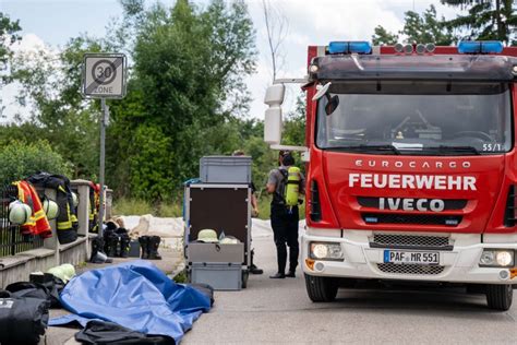 Elf Verletzte In Baar Ebenhausen Austritt Von Gefahrstoff Beim