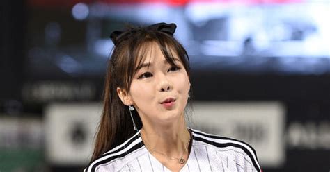 치어리더 차영현귀여운 블랙 리본 사진
