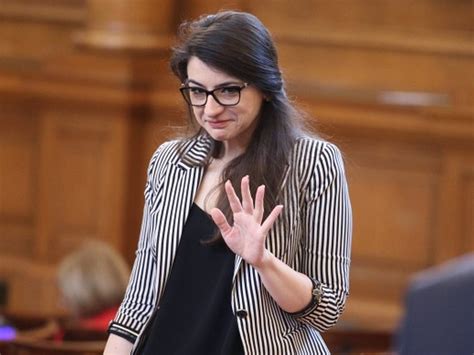 Лена Бориславова Не можем да рестартираме преговорите с ГЕРБ от самото