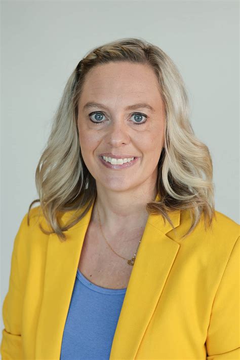 Candy Summerss Instagram Twitter And Facebook On Idcrawl