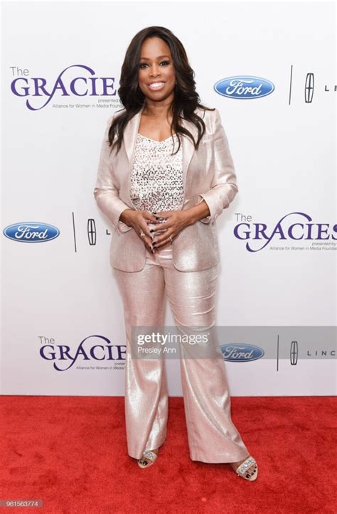 Pam Oliver Feet