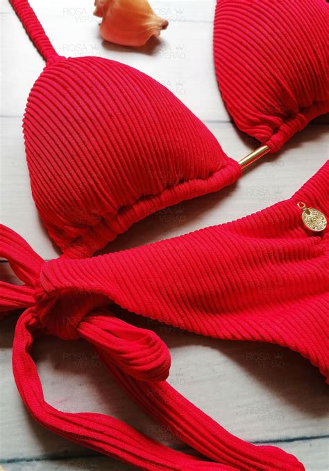 Biquíni Empina Bumbum Lacinho Vermelho Texturizado Rosa Verão