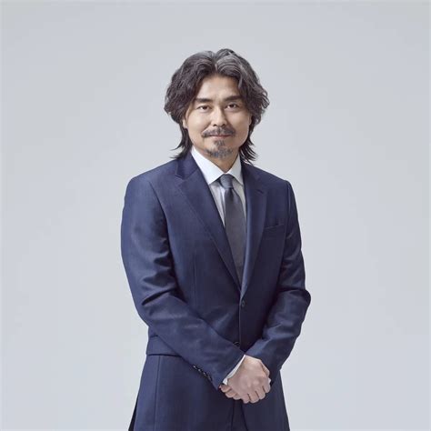 読売テレビ・日本テレビ系全国ネット「サタデーlive ニュース ジグザグ」でナビゲーターを務める小澤征悦 （c）読売テレビ スポニチ