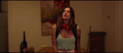 Bella Thorne 악명 높은 Xhamster