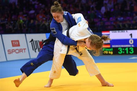 Best Of judoka adalah Judoka van dijke verrast met ek-goud
